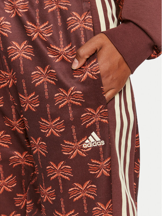 adidas Spodnie dresowe FARM Rio Tiro IV9755 Brązowy Regular Fit | Modivo.pl