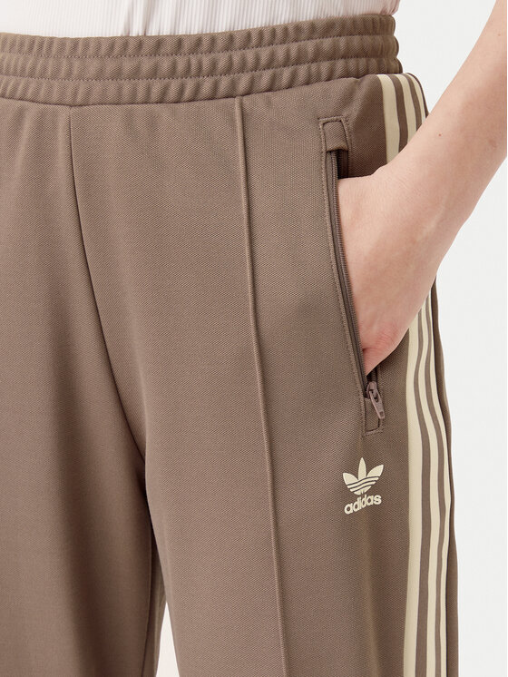 adidas Spodnie dresowe Beckenbauer JC5792 Beżowy Regular Fit | Modivo.pl