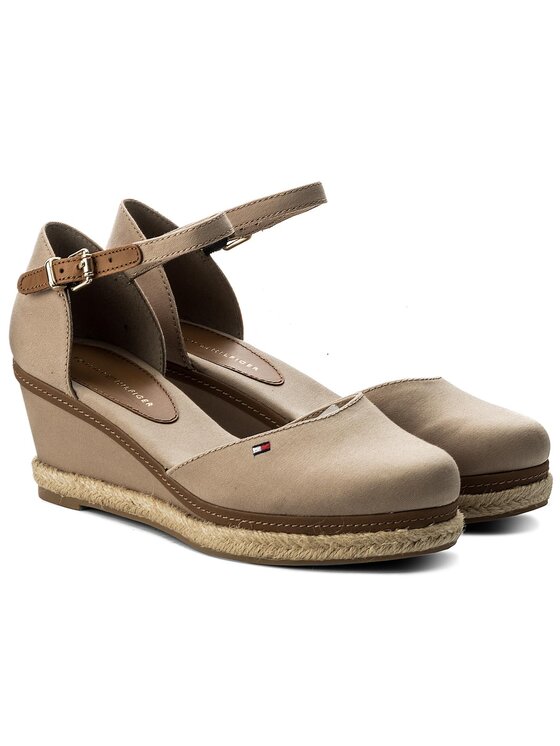 Tommy Hilfiger Espadrilles Iconic Elba Basic Closed Toe FW0FW02838 Braun Modivo