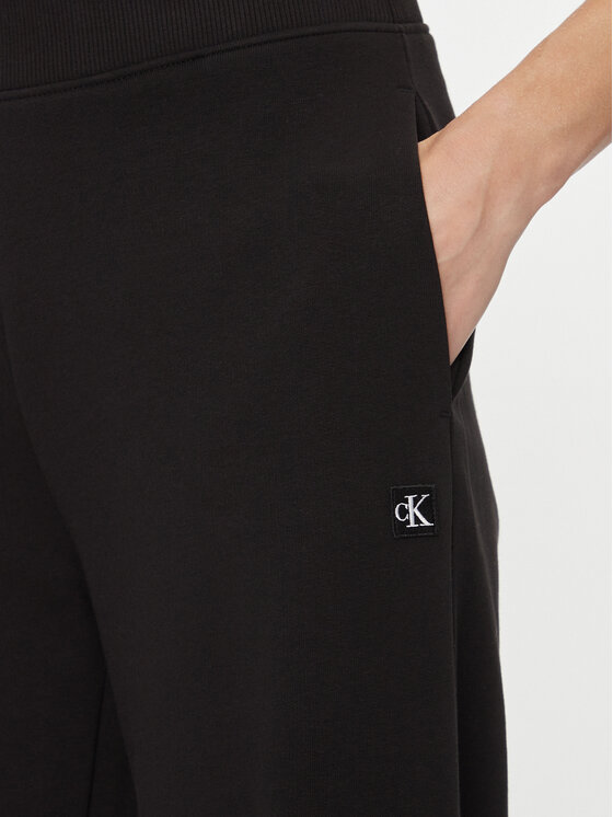 Calvin Klein Jeans Jogginghose Ck Embro Badge Knit Pant J20j222597