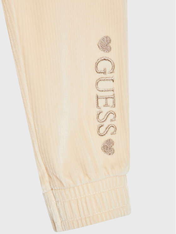 Guess Jogginganzug K2BG07 KBEB0 Beige Regular Fit | Modivo.de