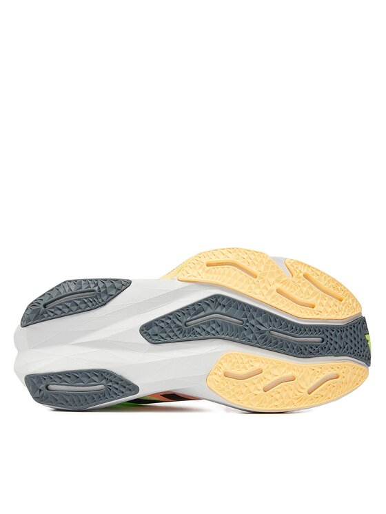 New Balance Běžecké boty Fuelcell Rebel v4 WFCXLA4 Bílá | Modivo.cz