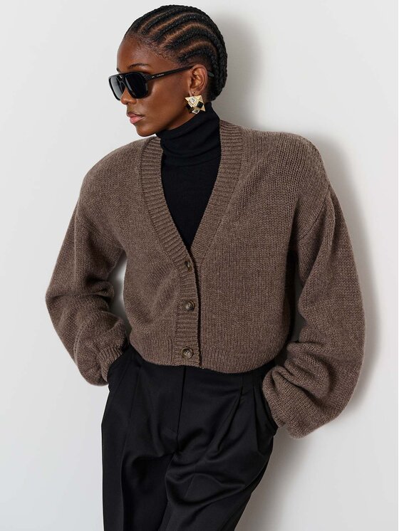 La Mania Sweter MARI 2 Beżowy Classic Fit | Modivo.pl