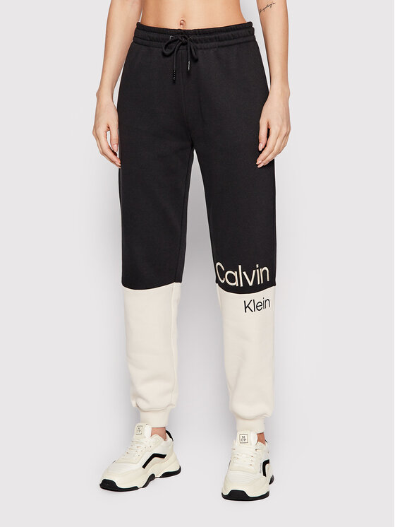 Calvin Klein Jeans Jogginghose J20j218977 Schwarz Regular Fit Modivo At