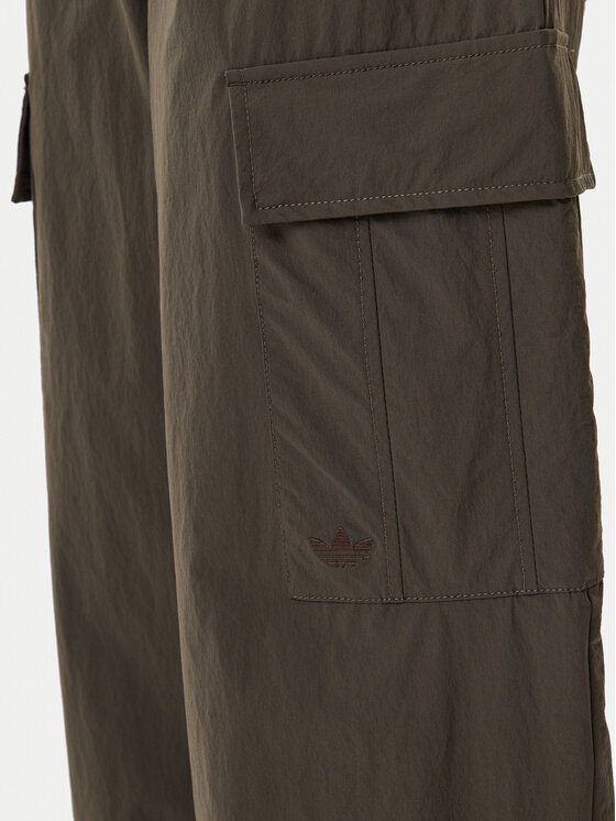 adidas Spodnie materiałowe Premium Essentials JD4785 Khaki Loose Fit ...