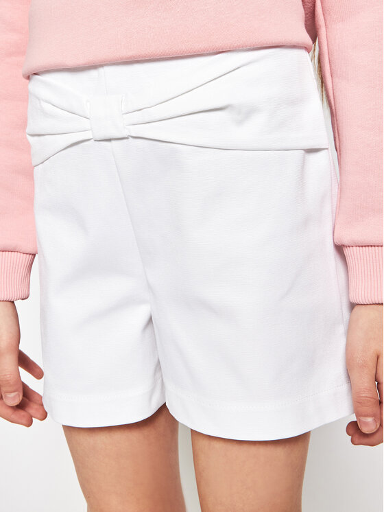 Mayoral Szorty materiałowe 3203 Biały Slim Fit | Modivo.pl