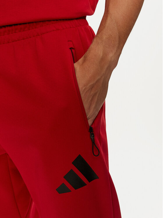 adidas Jogginghose Z.N.E. JF6542 Rot Regular Fit | Modivo.de