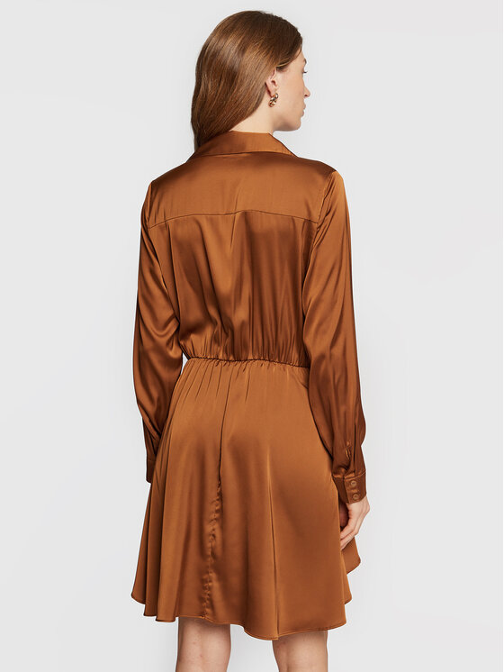 Guess Sukienka koszulowa Alya W2BK83 WF1T2 Brązowy Regular Fit | Modivo.pl