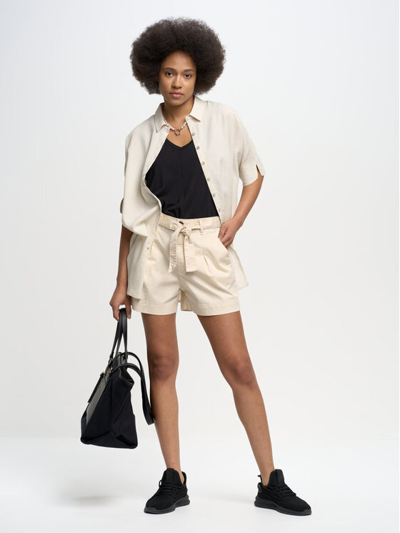 BIG STAR Szorty materiałowe ATSUKO_800_110 Beżowy Regular Fit | Modivo.pl