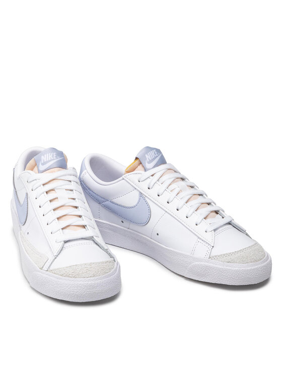 Nike Sneakersy Blazer Low '77 DC4769 103 Biały | Modivo.pl