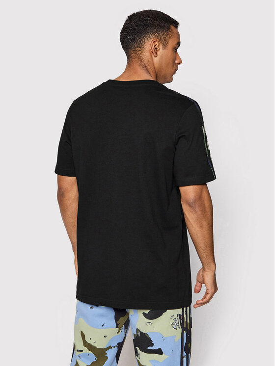 adidas T-Shirt Graphics Camo Infill HF4888 Czarny Regular Fit | Modivo.pl