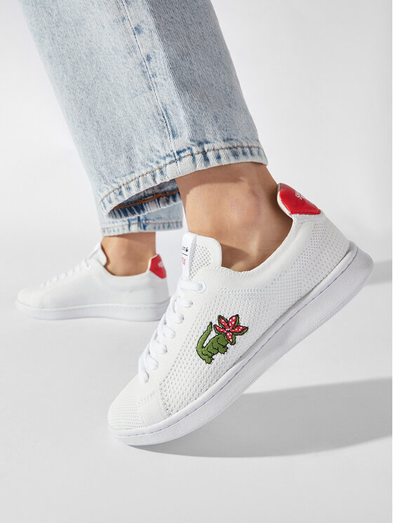 Lacoste Sneakersy Lacoste X Netflix Kadın Carnaby Piquée Beyaz