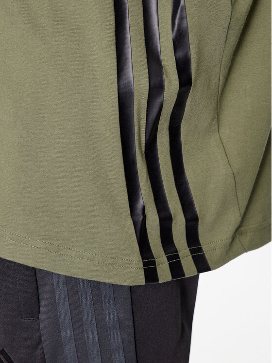 adidas T-Shirt Future Icons 3-Stripes IN1615 Grün Loose Fit | Modivo.de