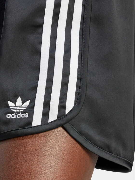 adidas Szorty sportowe Satin Sprint IU2528 Czarny Loose Fit | Modivo.pl