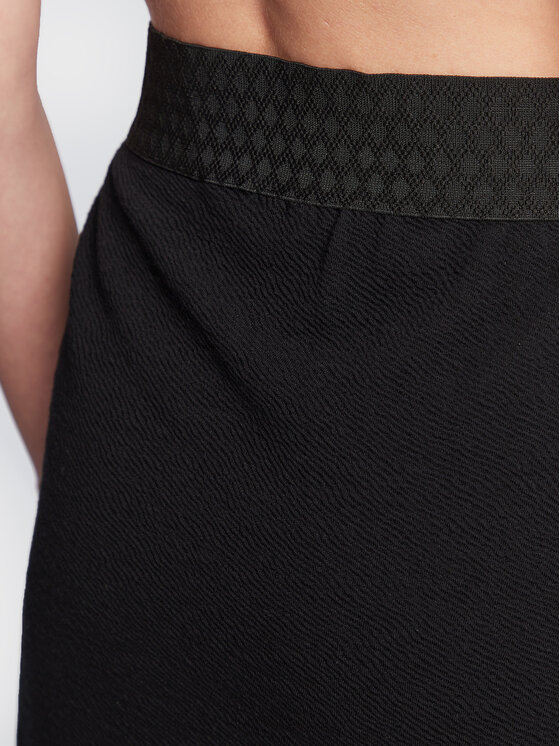 NAF NAF Мини пола Maillard Uni DNJ5Z Черен Regular Fit | Modivo.bg