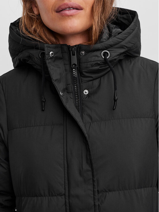 Vero Moda Пухено яке Erica Holly 10251595 Черен Regular Fit | Modivo.bg