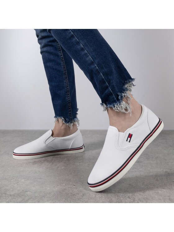 Tommy jeans slip on store
