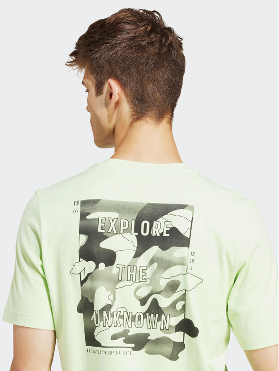 adidas Tričko City Escape Graphic IN6237 Zelená Regular Fit | Modivo.sk