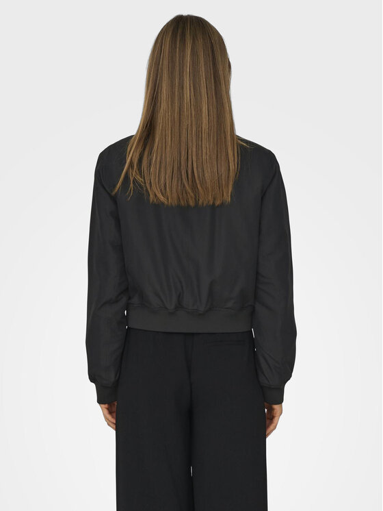 ONLY Bunda bomber Alma 15315820 Černá Regular Fit | Modivo.cz
