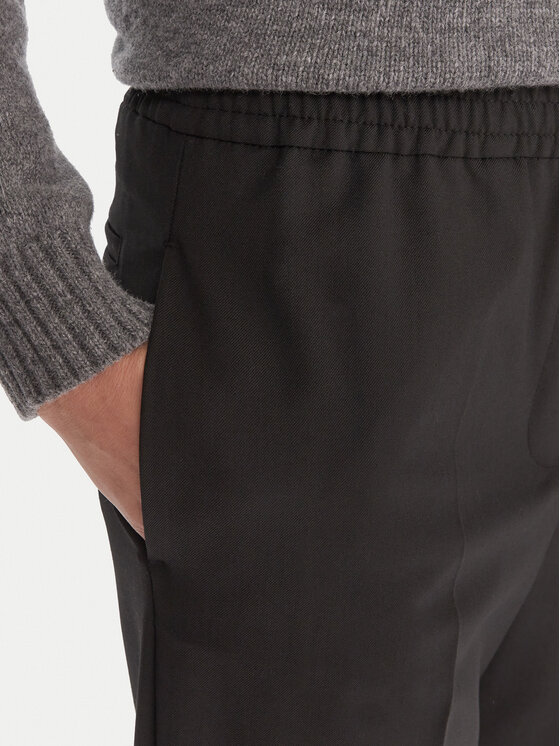 Weekend Max Mara Kalhoty z materiálu Petra 2525136032 Černá Regular Fit ...