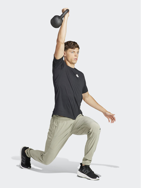 adidas T-Shirt Workout Logo IT2124 Schwarz Regular Fit | Modivo.de