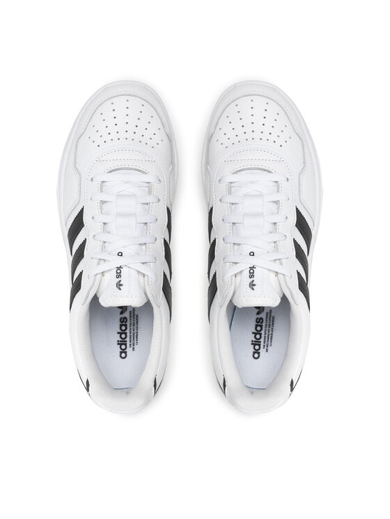 adidas Sneakersy Courtic GX6318 Biały | Modivo.pl