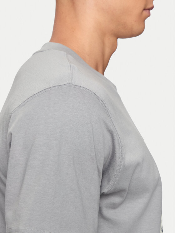 New Balance T-Shirt Poster MT41595 Szary Regular Fit | Modivo.pl