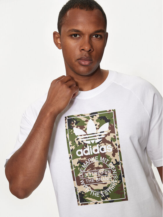 adidas T-Shirt Camo Tongue IS0246 Biały Regular Fit | Modivo.pl
