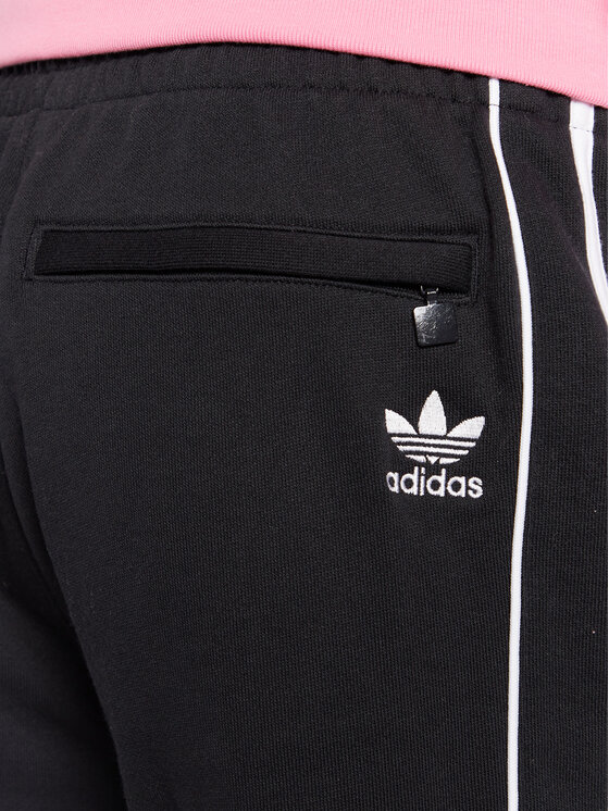 adidas Szorty sportowe Rekive HK7307 Czarny Regular Fit | Modivo.pl