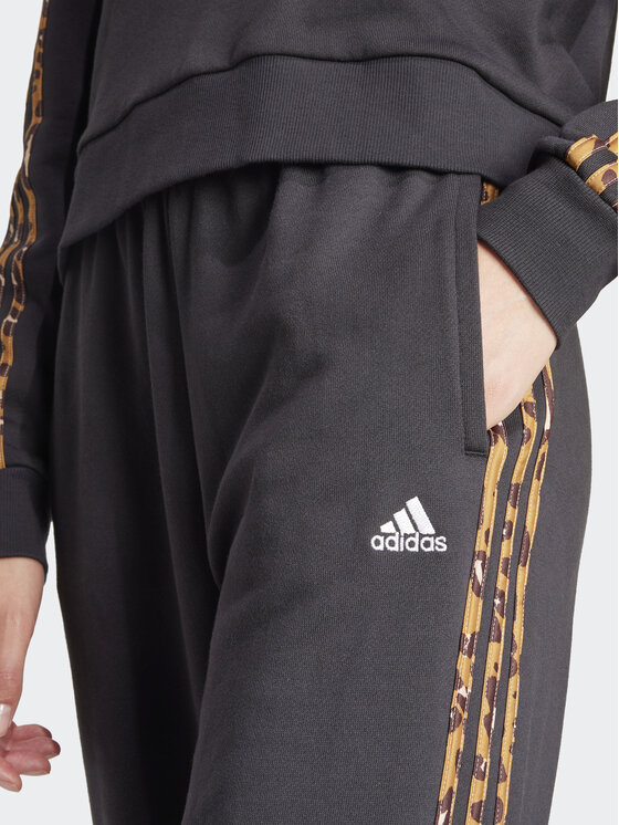 adidas Spodnie dresowe Essentials 3-Stripes IS2155 Czarny Loose Fit ...