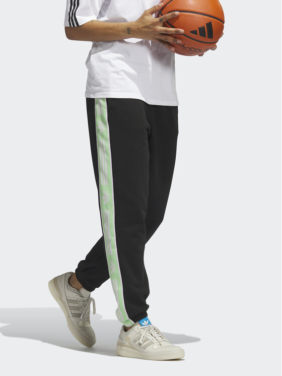 adidas Долнище анцуг Tape HM1530 Черен Regular Fit | Modivo.bg